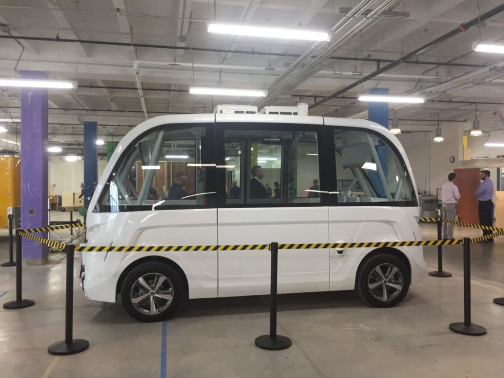 Lincoln will test-drive self-driving shuttle, and you can come along ...