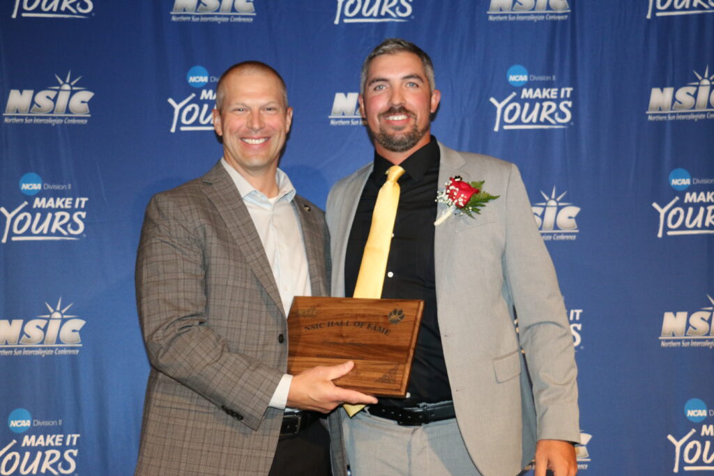 Wayne State Football Coach Logan Masters Inducted Into NSIC Hall Of ...