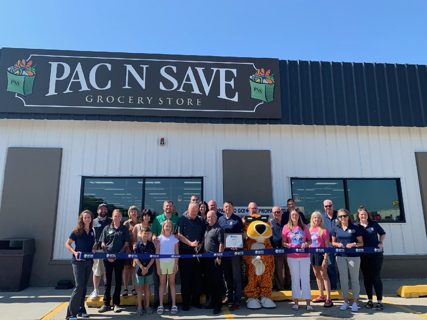 Food, Fun and Sun Mark Pac N Save Grand Re-opening Ribbon Cutting | WDN ...